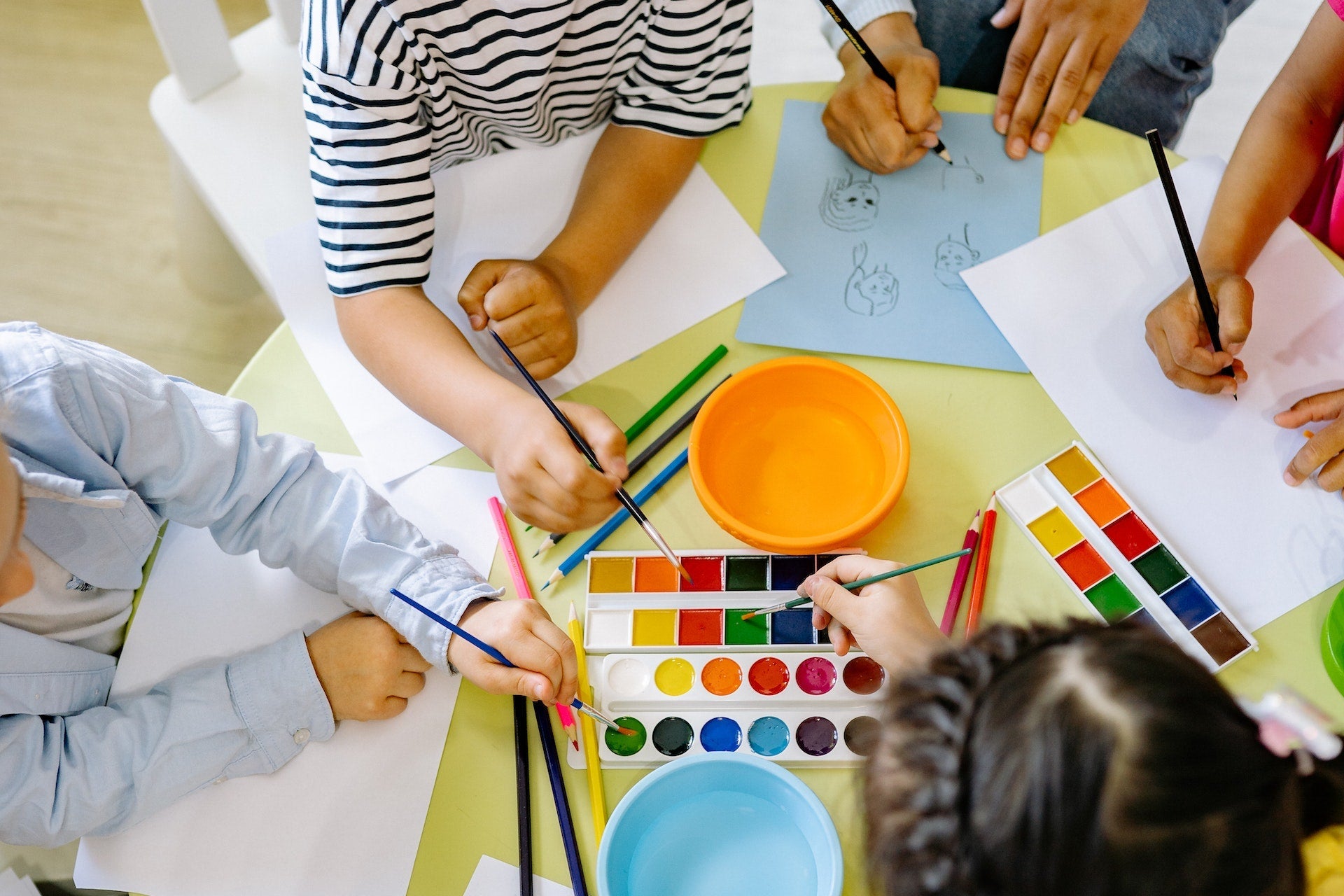 The Wonders and Benefits of Painting with Children – Crafty By Numbers
